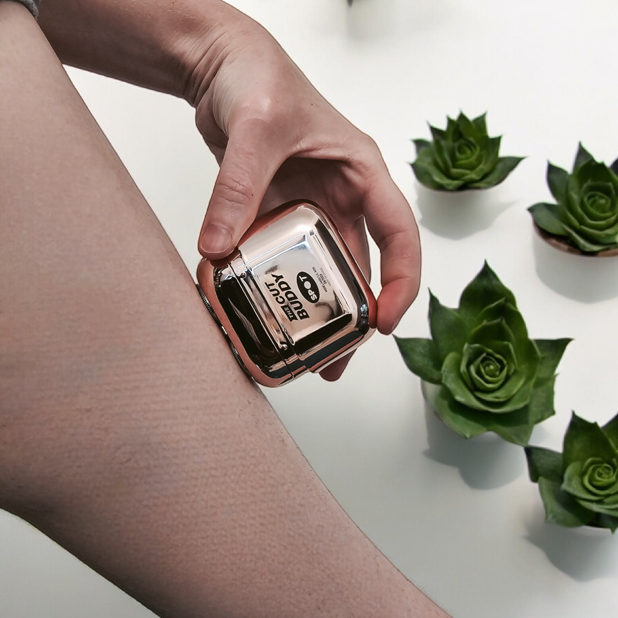 The Spot Mini Shaver for Women - Smooth Skin Anywhere – The Cut Buddy